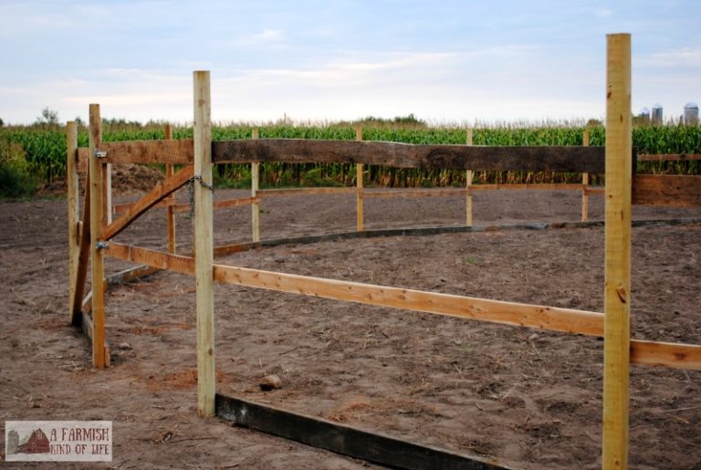 How to Build a Round Pen for Next to Nothing - A Farmish Kind of Life